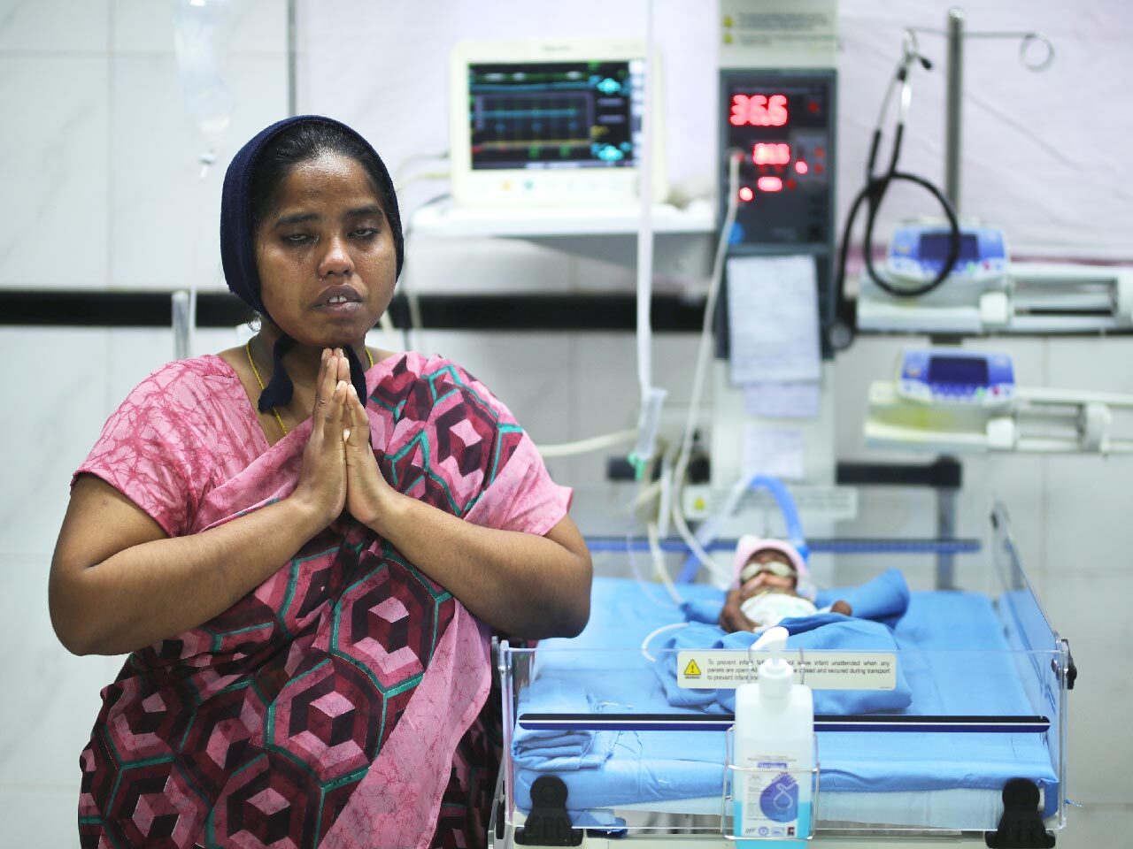 Born After A 13-Year-Long Wait, This Preterm Baby Girl Needs Your ...