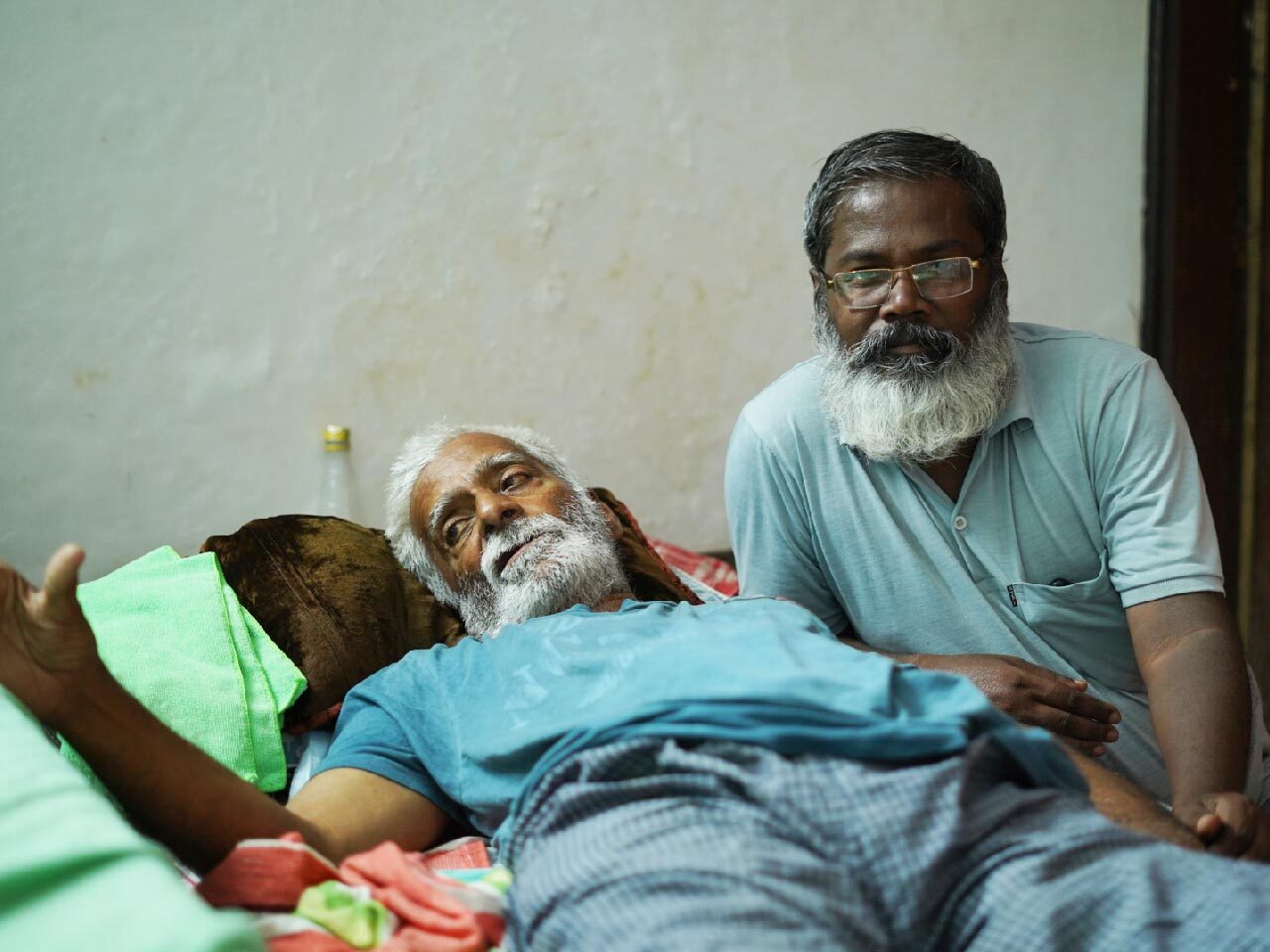 Rojavanam Old Age Home Is Saving Abandoned & Neglected Elderly From A ...