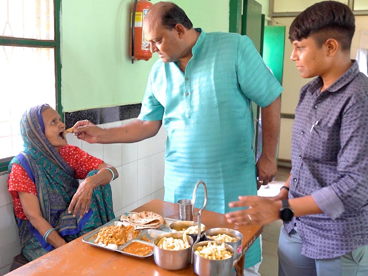 Handicapped By Polio, This Man Is Empowering 450+ People With ...