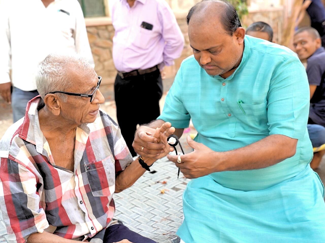 Handicapped By Polio, This Man Is Empowering 450+ People With ...