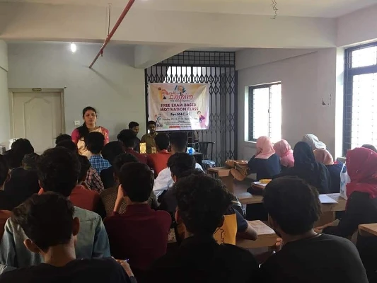 Support Us In Helping Poor Students Keep Learning | DonateKart