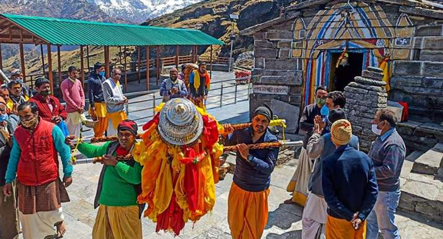 Feed Sadhus - Donate to Sadhus & Temple Workers | DonateKart