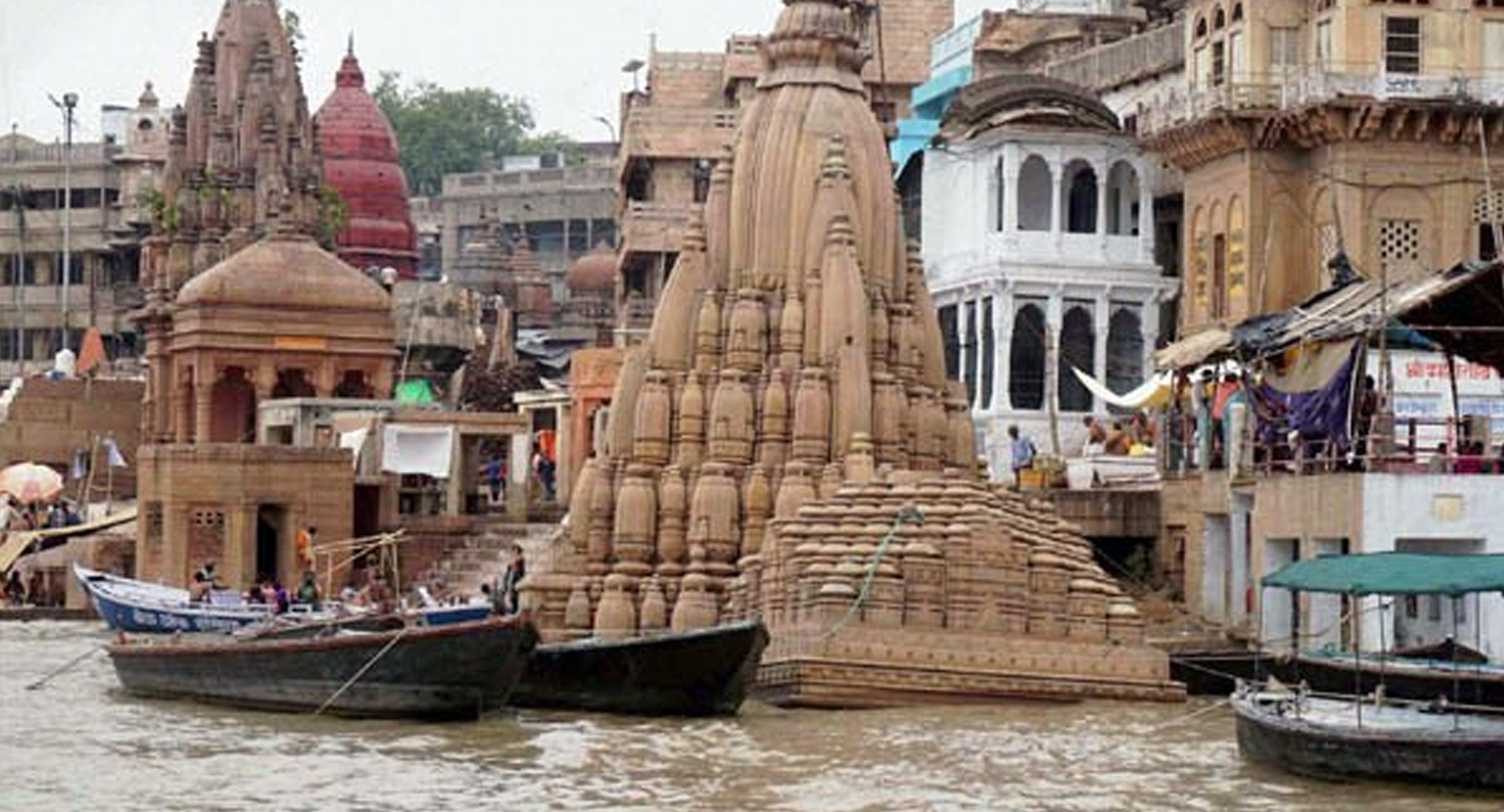 The Holy City Of Varanasi Is Being Destroyed By Floods, Help The People ...