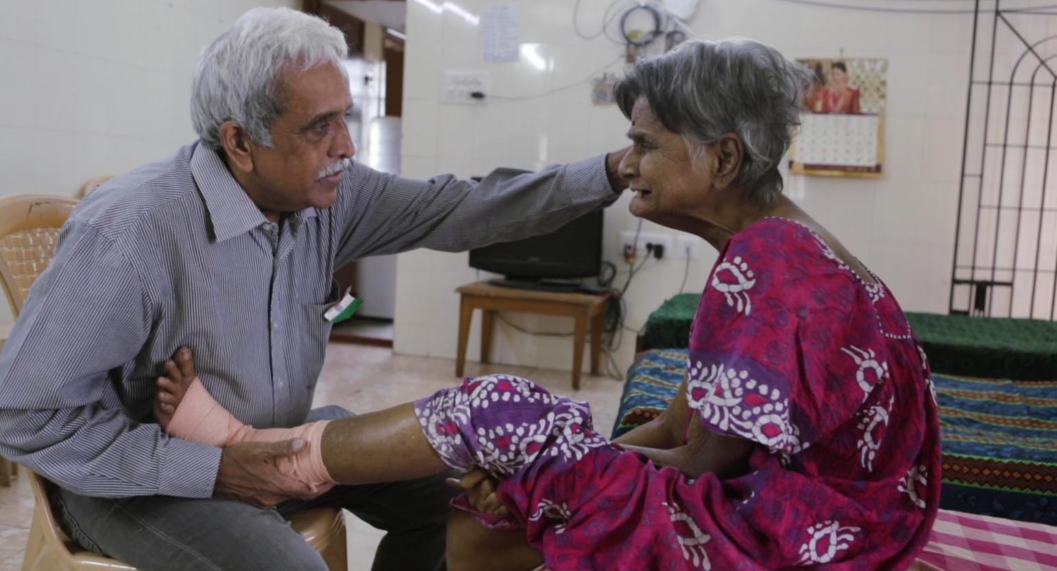 Support Akshaya Trust In Helping Old People | DonateKart